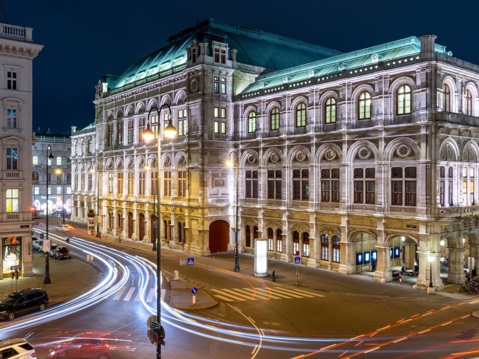 Cosa Mangiare a Vienna: 10 Piatti Tipici, Street Food e Ristoranti