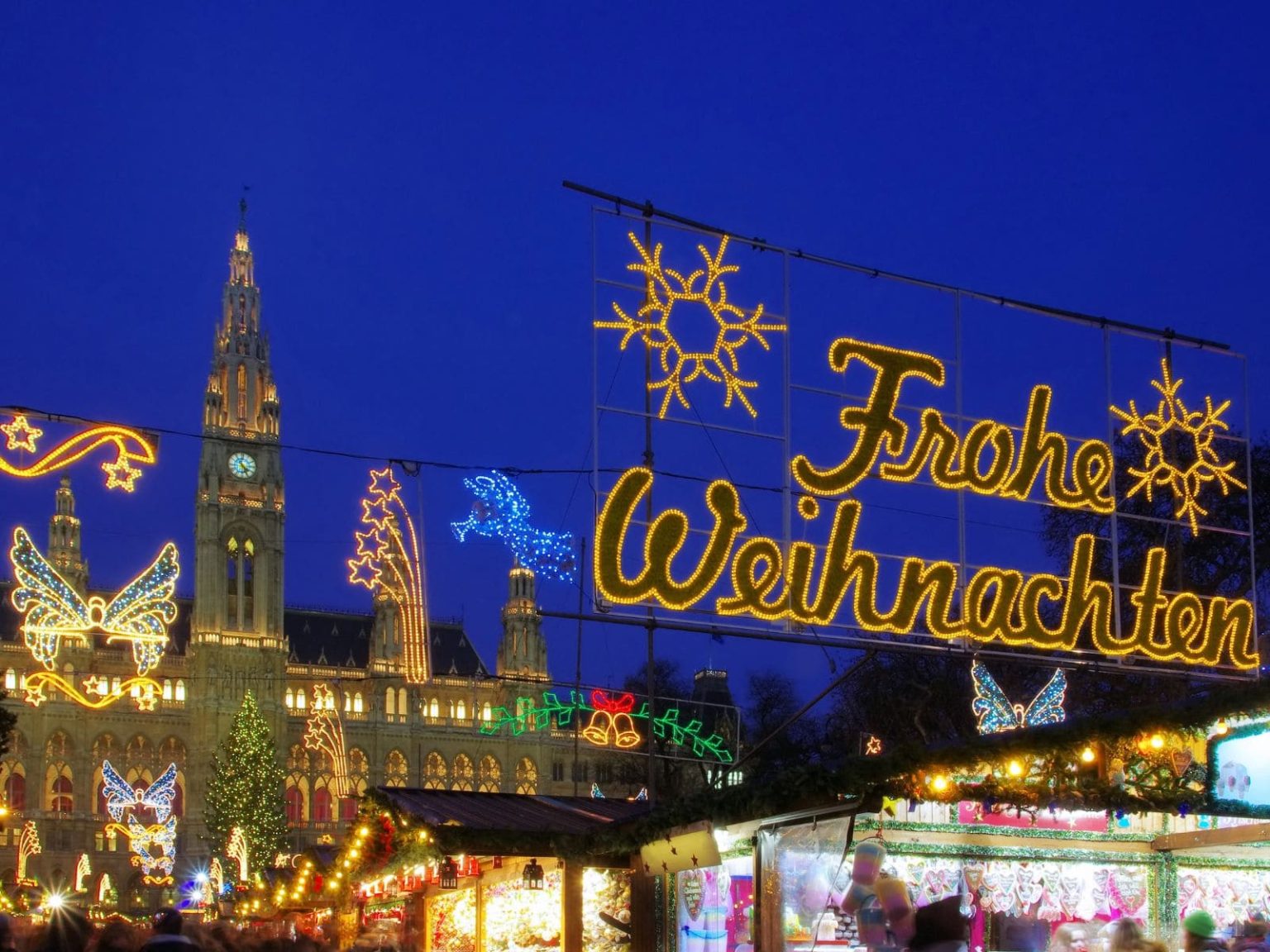 Vienna a Dicembre: Cosa Fare e Vedere, Mercatini, Hotel 2025