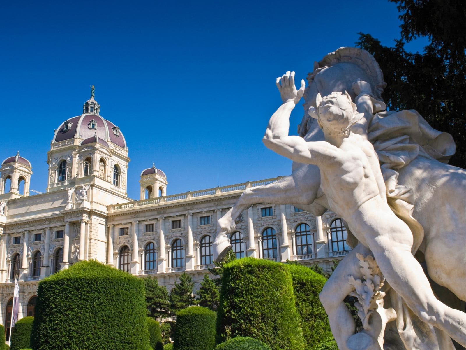 Viena en Diciembre: Que Visitar, Tiempo y Que Ropa Llevar 2025